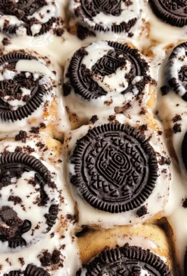 Cookies and Cream Cinnamon Rolls